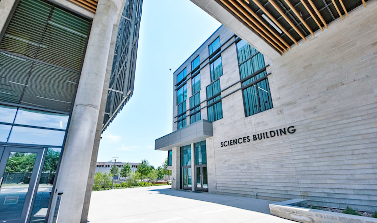 Science building at University of Texas at Dallas receives LEED Gold ...