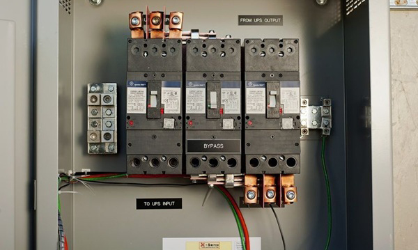 UPS bypass switch | EC&M