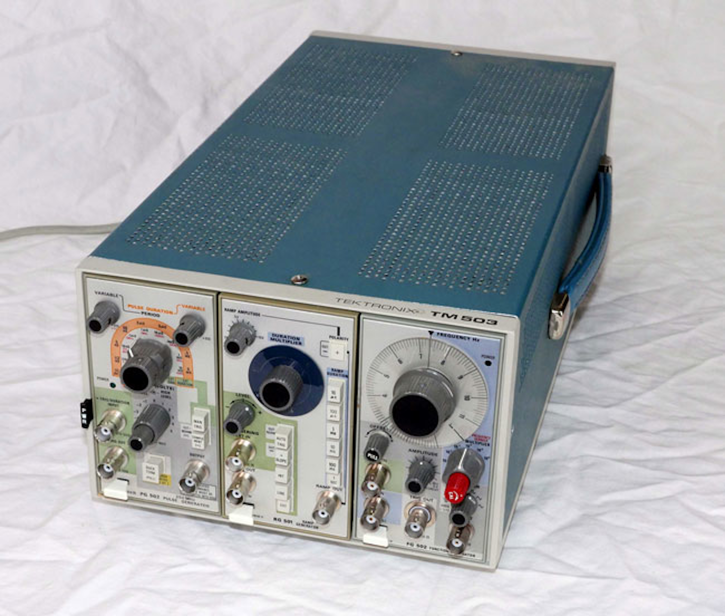 The Tektronix Function Generator Teardown Electronic Design