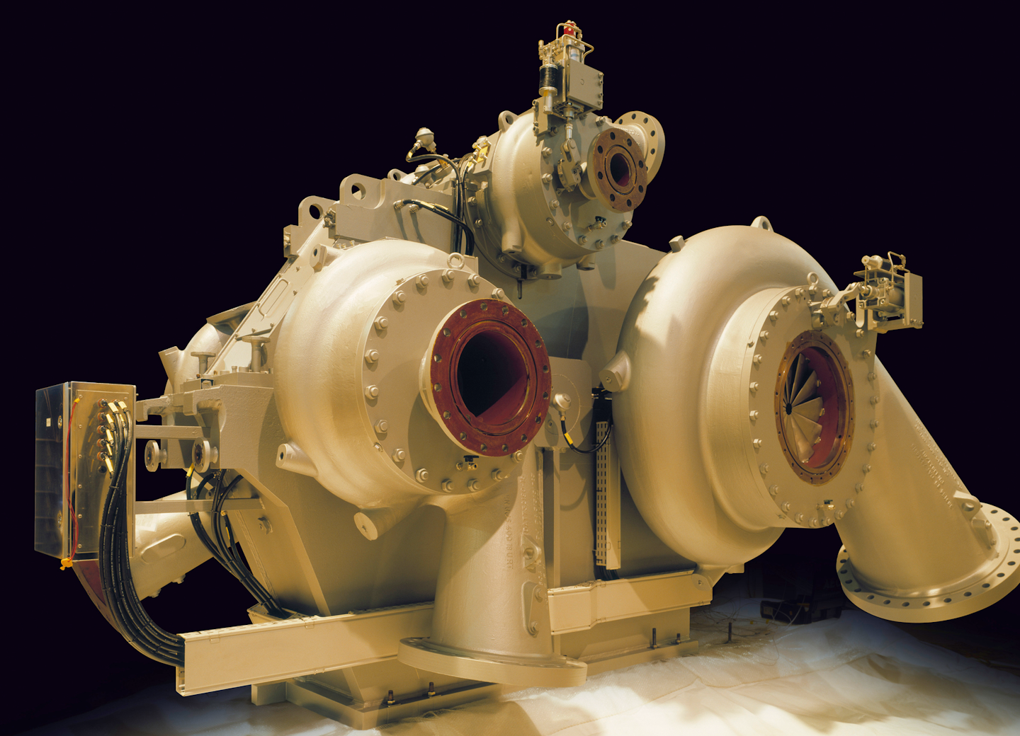 Control, flow management and monitoring of compressors | PI Process ...