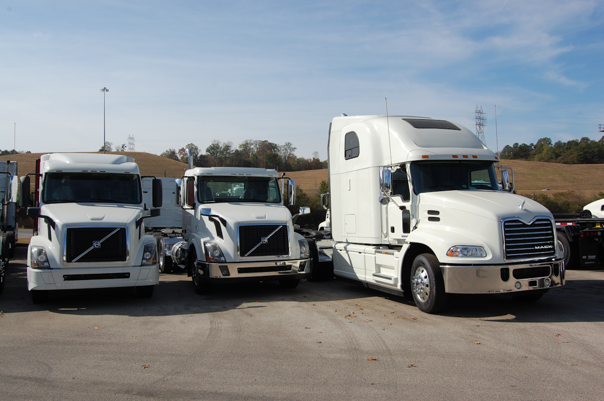 Volvo, Mack continue to predict Class 8 demand decline | FleetOwner