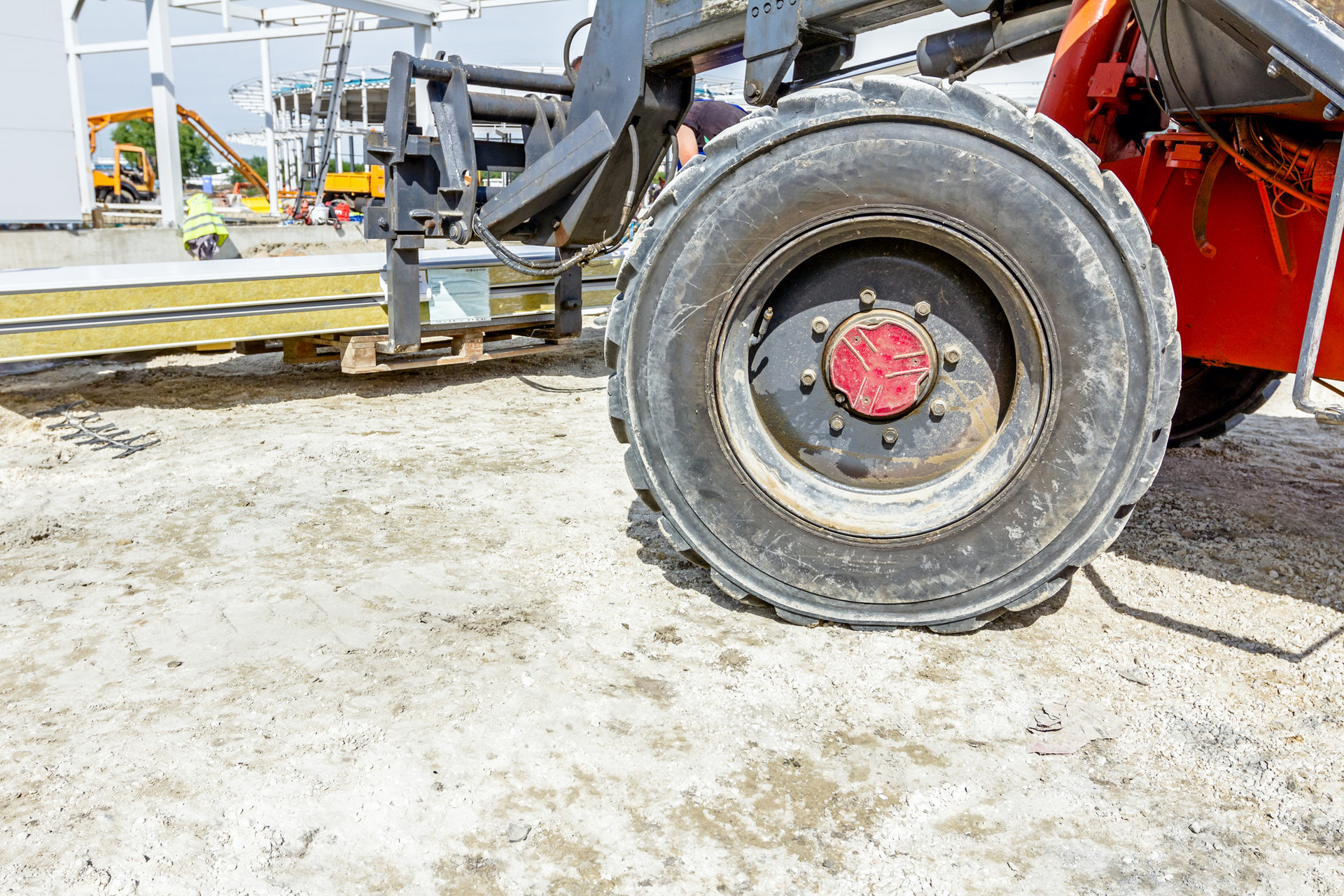 3 Smart Systems to Improve Lift Operating | Machine Design