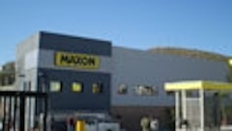 Maxon opens new liftgate plant | Trailer Body Builders