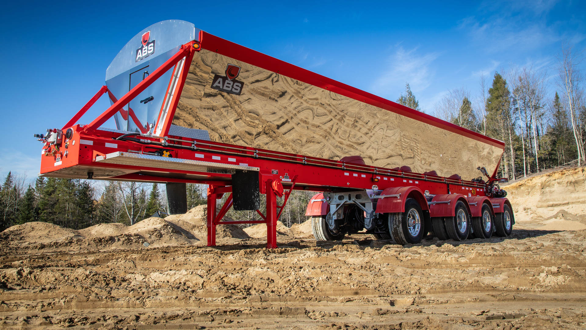 ABS launches a new line of lighter live bottom trailers | Trailer Body ...